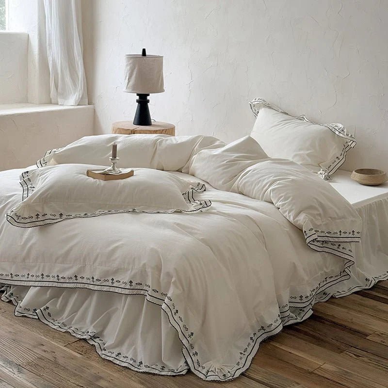 How to Style a Photo-Worthy bed in 5 Simple Steps
