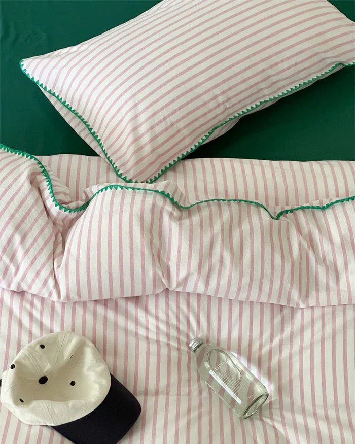 Choose the Right Bedding Colors for a Peaceful Bedroom Mood