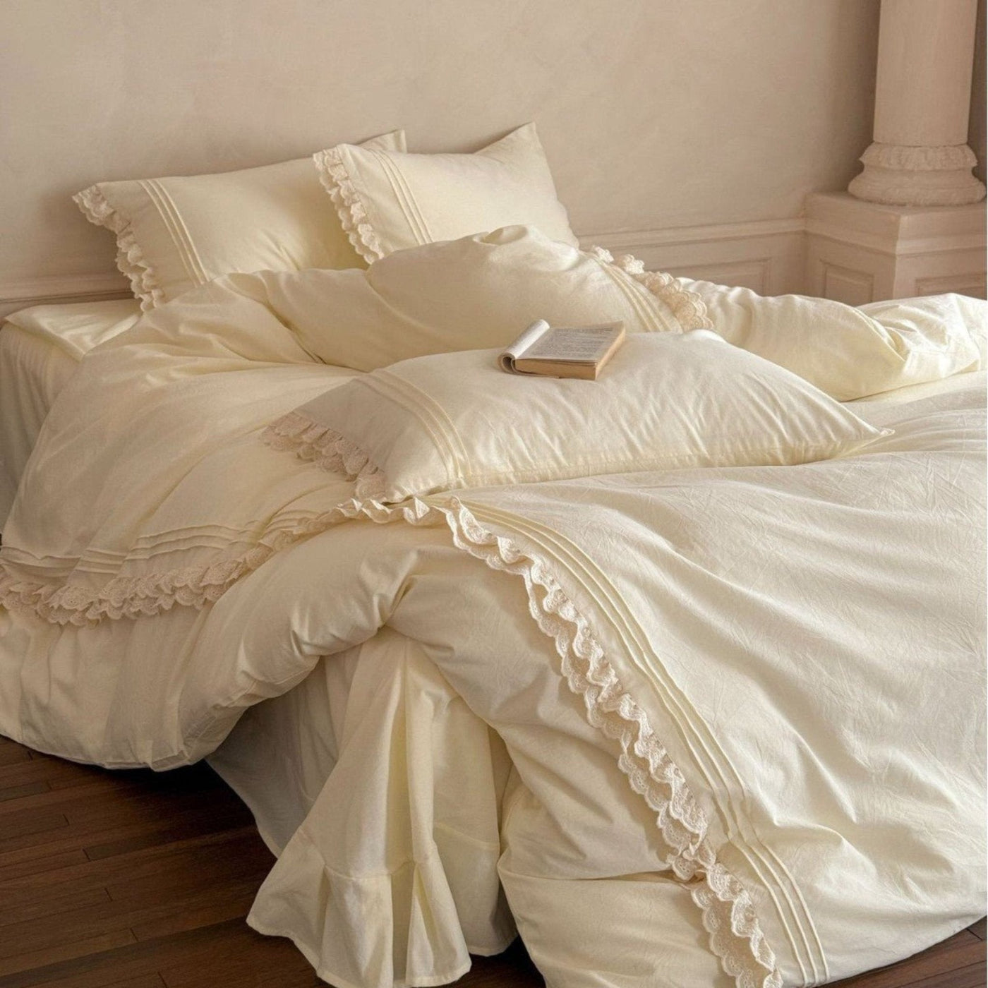 Accordion Pleated Lace Ruffled Bedding Set | Best Bedding | Ever Lasting